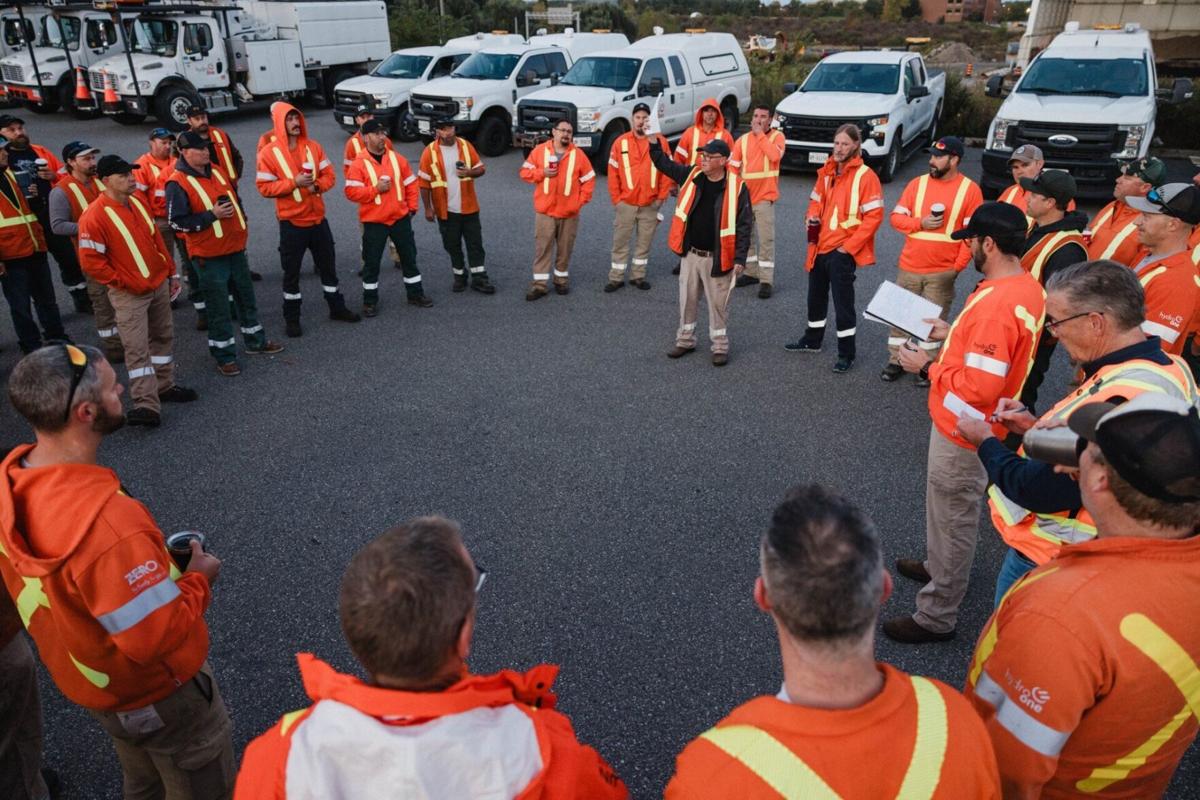Canadian electricians help restore power after hurricane outages in The US - Polite Canada